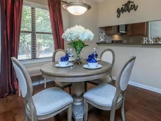 2 Br, 2 bath, Apartment 4301 Mill Village Rd