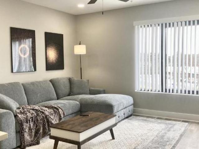 2 Br, 2 bath, Apartment 4419 Cowan Rd