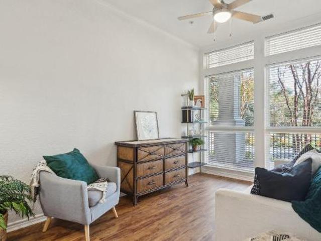 2 Br, 2 bath, Apartment 455 Seven Farms Dr