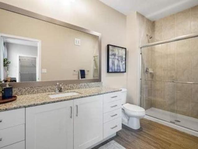 2 Br, 2 bath, Apartment 4585 SE Federal Hwy