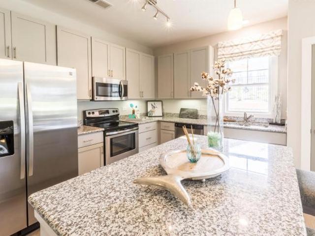 2 Br, 2 bath, Apartment 4531 Langdon Dr