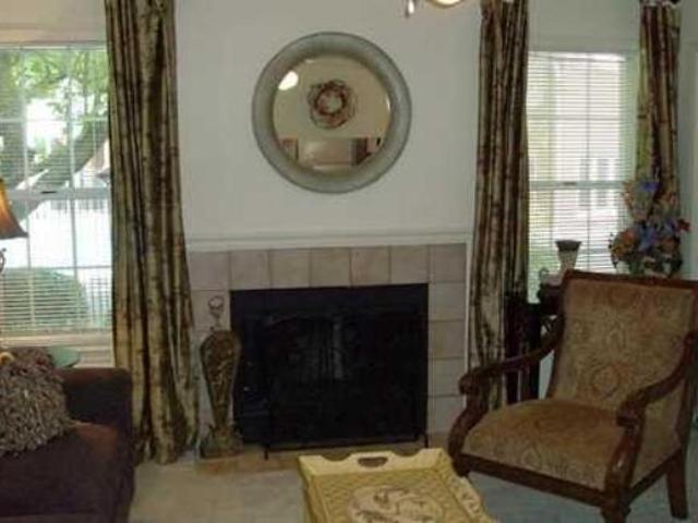 2 Br, 2 bath, Apartment 4659 Dawson Blvd