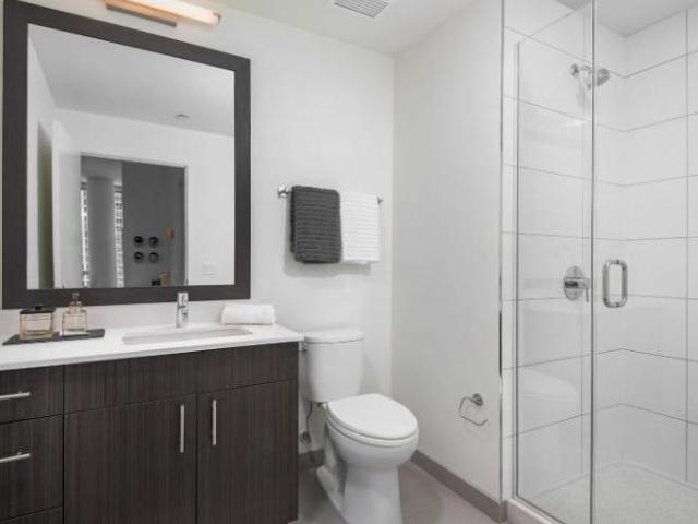 2 Br, 2 bath, Apartment 465 N Park Dr