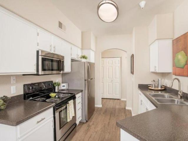 2 Br, 2 bath, Apartment 4750 E Union Hills Drive