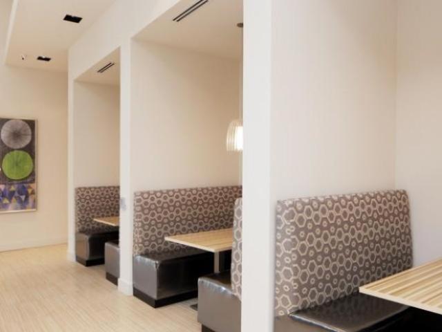 2 Br, 2 bath, Apartment 475 N Federal Hwy