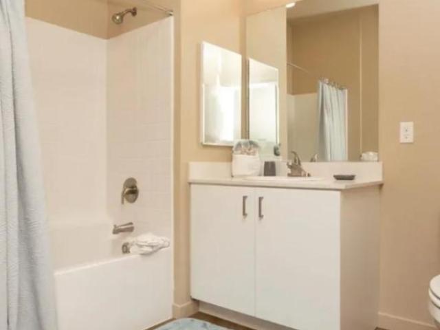 2 Br, 2 bath, Apartment 4770 West Ln