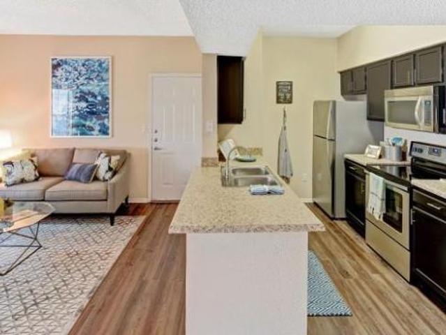 2 Br, 2 bath, Apartment 4800 Waterford Point Dr