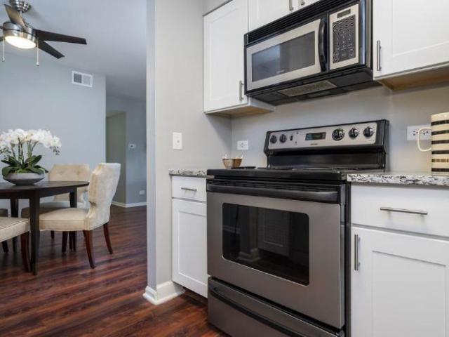 2 Br, 2 bath, Apartment 4800 Lake Trail Dr