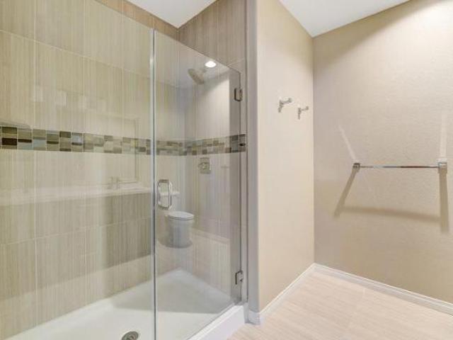 2 Br, 2 bath, Apartment 5040 Camino San Fermin