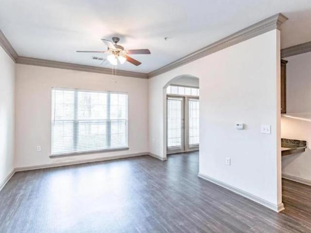 2 Br, 2 bath, Apartment 505 E Exchange Pkwy