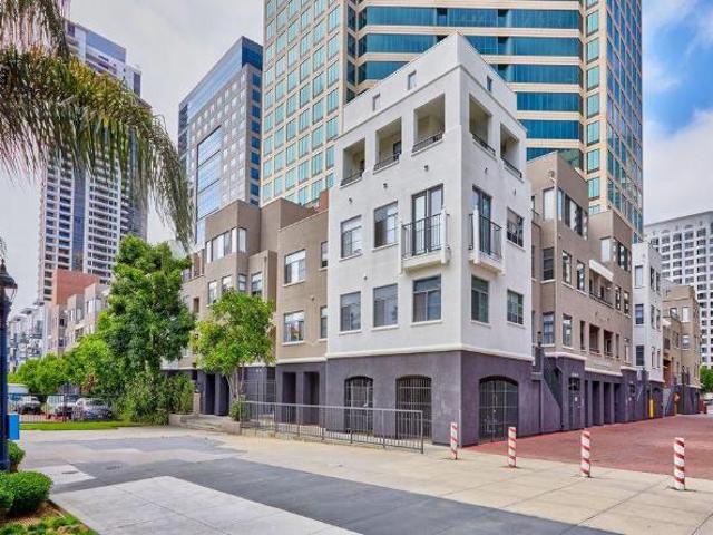 2 Br, 2 bath, Apartment 505 W Broadway