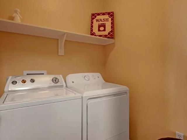 2 Br, 2 bath, Apartment 500 Central Park Dr