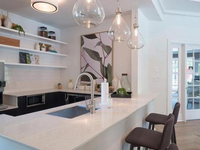 2 Br, 2 bath, Apartment 500 Falls Boulevard