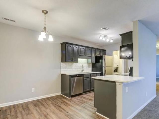 2 Br, 2 bath, Apartment 5011 S Alston Ave