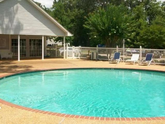 2 Br, 2 bath, Apartment 501 Fairways Dr