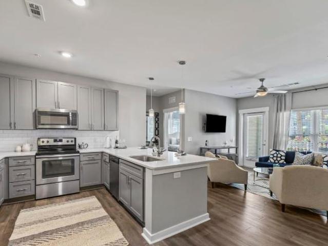 2 Br, 2 bath, Apartment 50 Central Island St