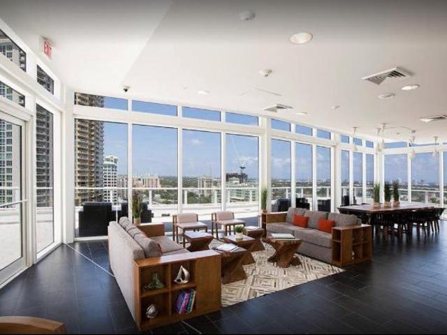 2 Br, 2 bath, Apartment 510 SE 5th Avenue