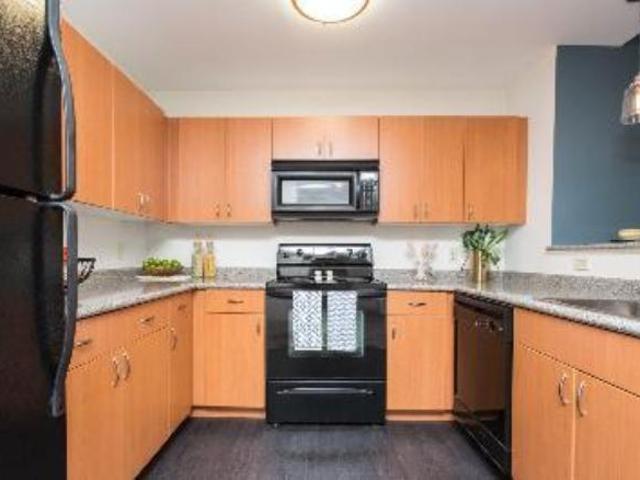 2 Br, 2 bath, Apartment 511 Plantation St