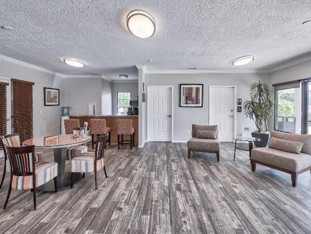 2 Br, 2 bath, Apartment 5123 Prospector Way NW