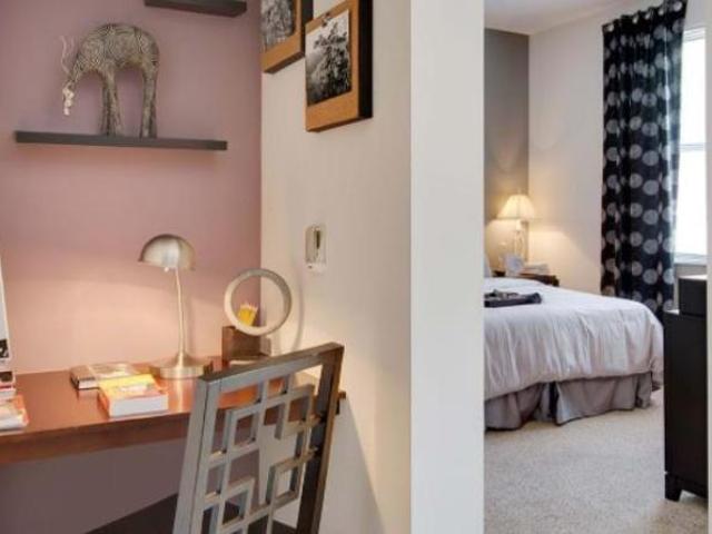 2 Br, 2 bath, Apartment 525 Glen Iris Dr NE