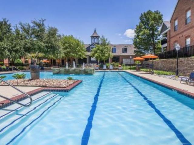 2 Br, 2 bath, Apartment 5270 Bryant Irvin Road