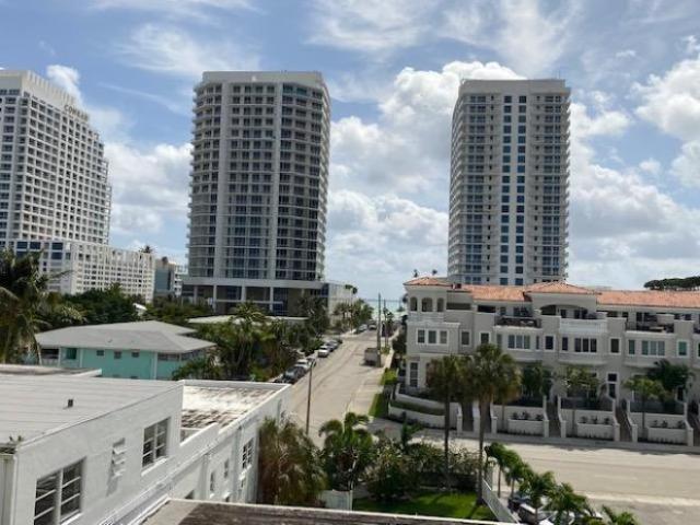 2 Br, 2 bath, Apartment 520 Orton Av