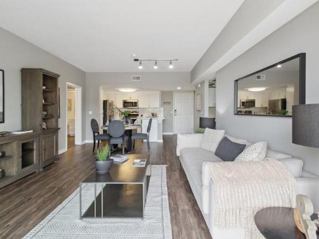 2 Br, 2 bath, Apartment 5395 Napa St