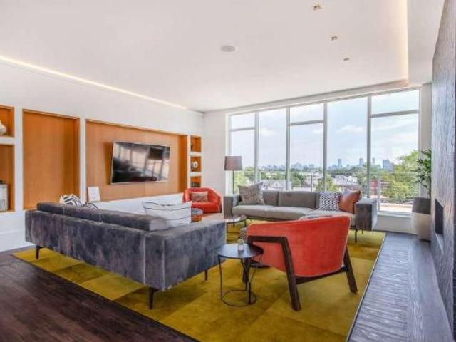 2 Br, 2 bath, Apartment 530 Western Avenue