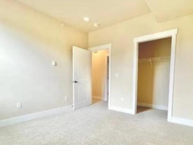 2 Br, 2 bath, Apartment 5313 Elyn Loop