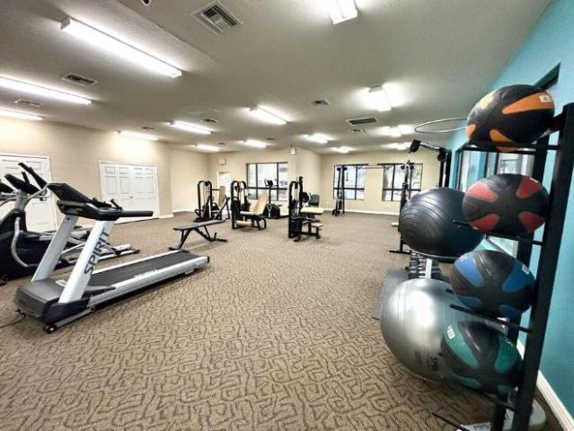 2 Br, 2 bath, Apartment 5315 E Broadway Rd