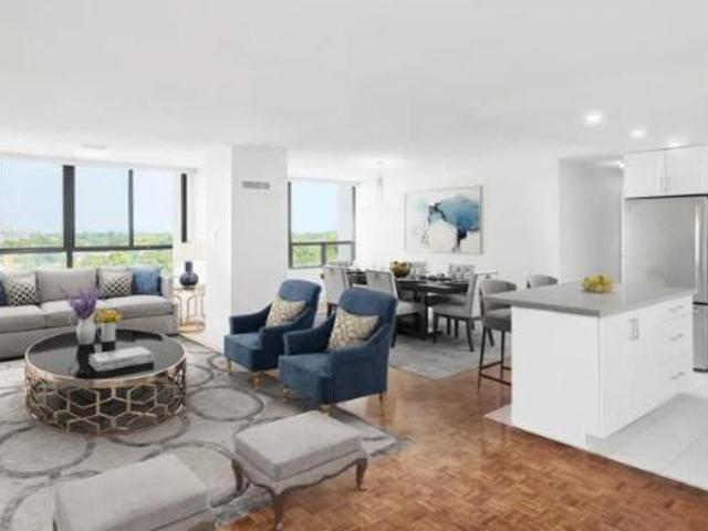 2 Br, 2 bath, Apartment 53 Widdicombe Hill Boulevard