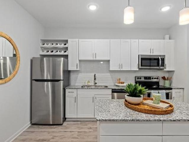 2 Br, 2 bath, Apartment 555 Linger Longer Dr