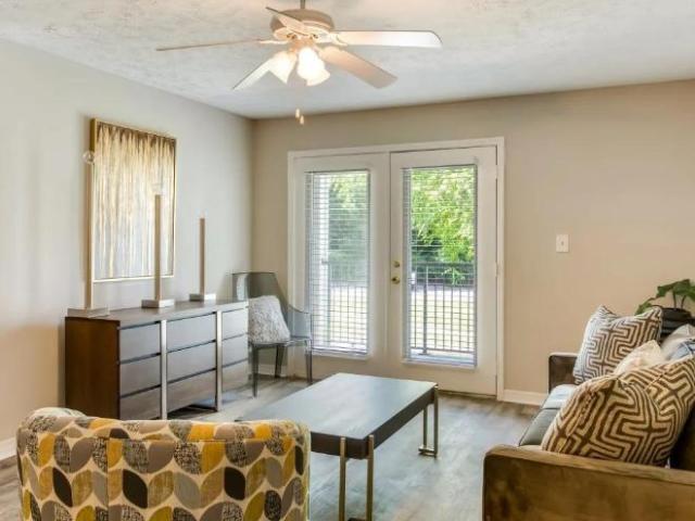 2 Br, 2 bath, Apartment 5501 US 80