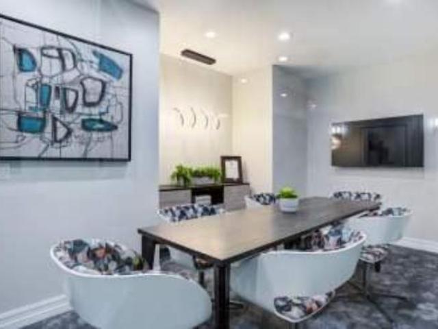 2 Br, 2 bath, Apartment 577 E Baseline Rd