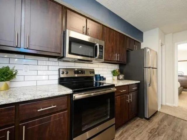 2 Br, 2 bath, Apartment 5701 Overton Ridge Blvd