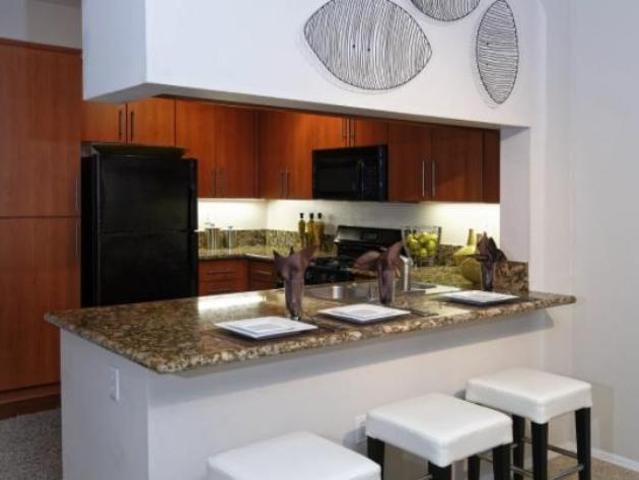 2 Br, 2 bath, Apartment 5710 Crescent Park E