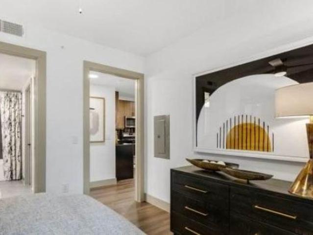 2 Br, 2 bath, Apartment 5714 Richmond Ave