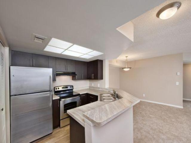 2 Br, 2 bath, Apartment 5881 Town Bay Drive