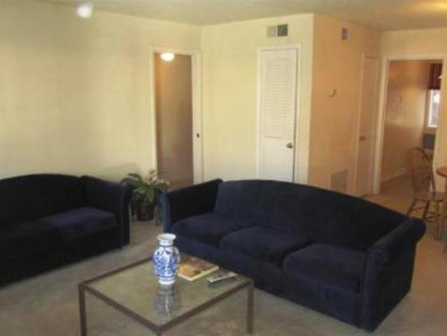 2 Br, 2 bath, Apartment 5890 Riverdale Rd