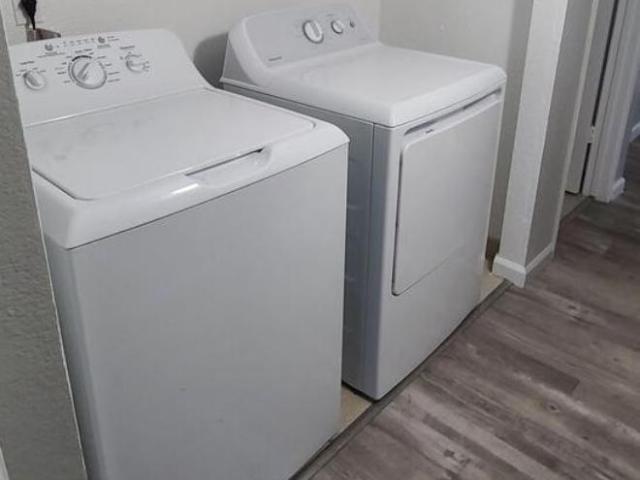 2 Br, 2 bath, Apartment 5953 Riverside Blvd