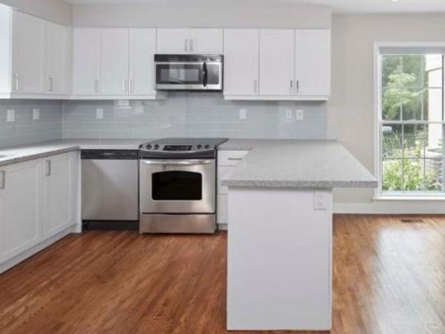 2 Br, 2 bath, Apartment 59 Waterford Drive