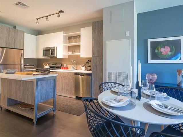2 Br, 2 bath, Apartment 5 Cabot Rd