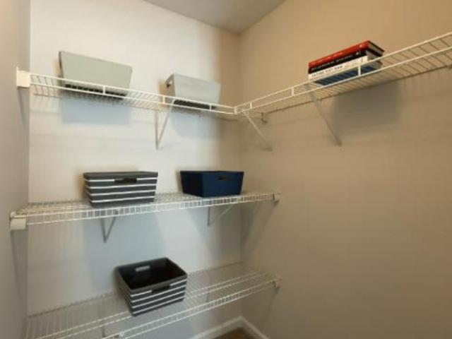 2 Br, 2 bath, Apartment 6000 Palmetto Pl