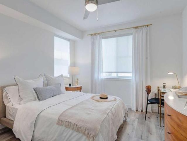 2 Br, 2 bath, Apartment 600 Sealofts Dr