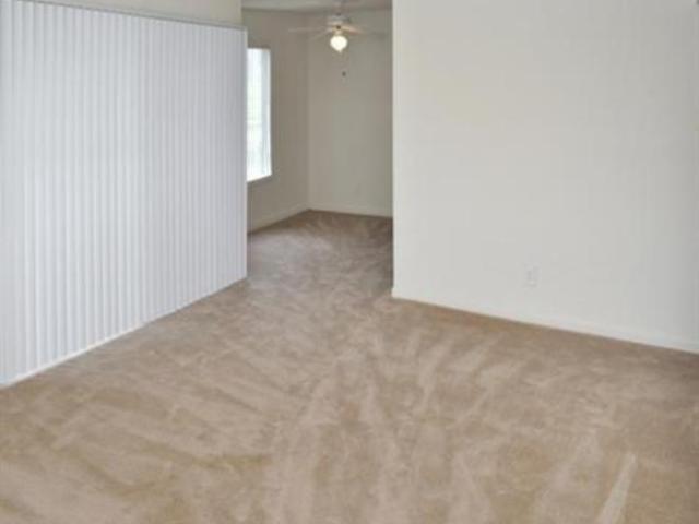 2 Br, 2 bath, Apartment 6121 Melody Lane
