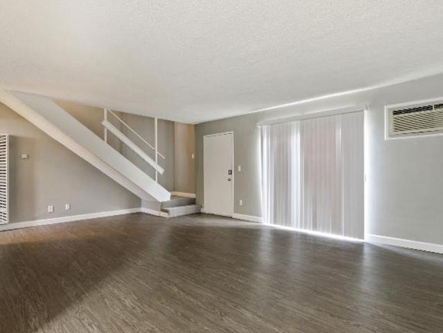 2 Br, 2 bath, Apartment 620 S Lemar Park Dr