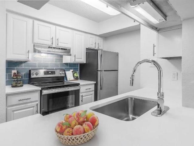 2 Br, 2 bath, Apartment 6337 Duck Creek Drive