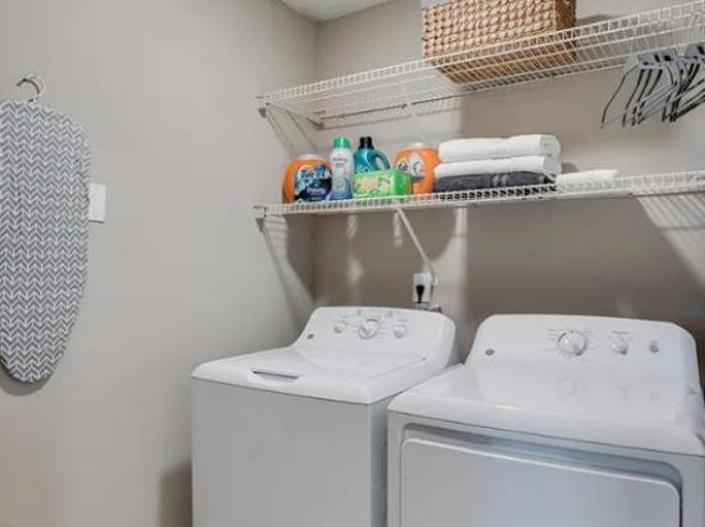 2 Br, 2 bath, Apartment 646 Whispering Oak