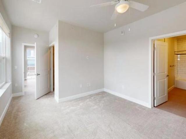 2 Br, 2 bath, Apartment 655 South Sierra Madre St