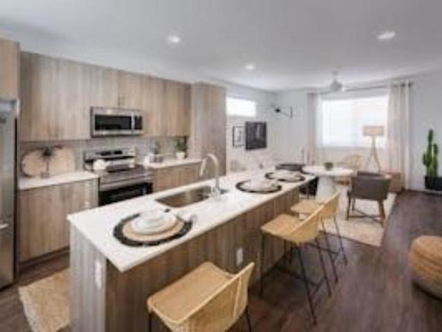 2 Br, 2 bath, Apartment 6500 S 35th Ave